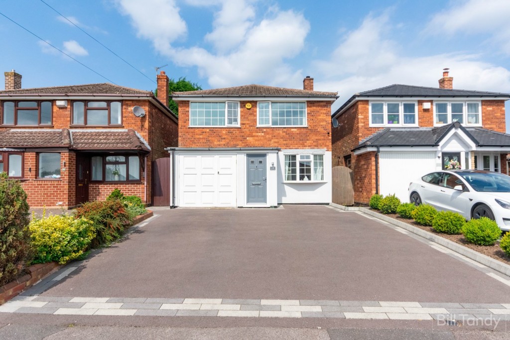 Thorpe Avenue, Burntwood, Staffordshire, 3 bedroom, Detached House